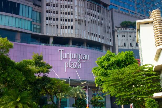 Surabaya Shopping Haven: Where Luxury Meets Affordable Local Treasures